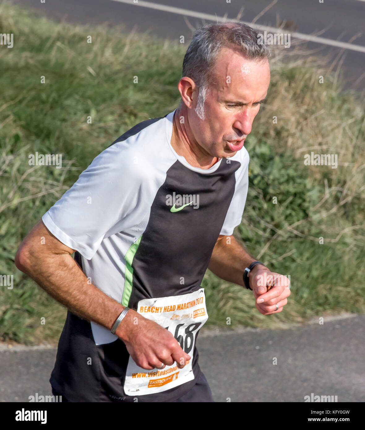 Runners compete in the 2017 Beachy Head Marathon Stock Photo - Alamy