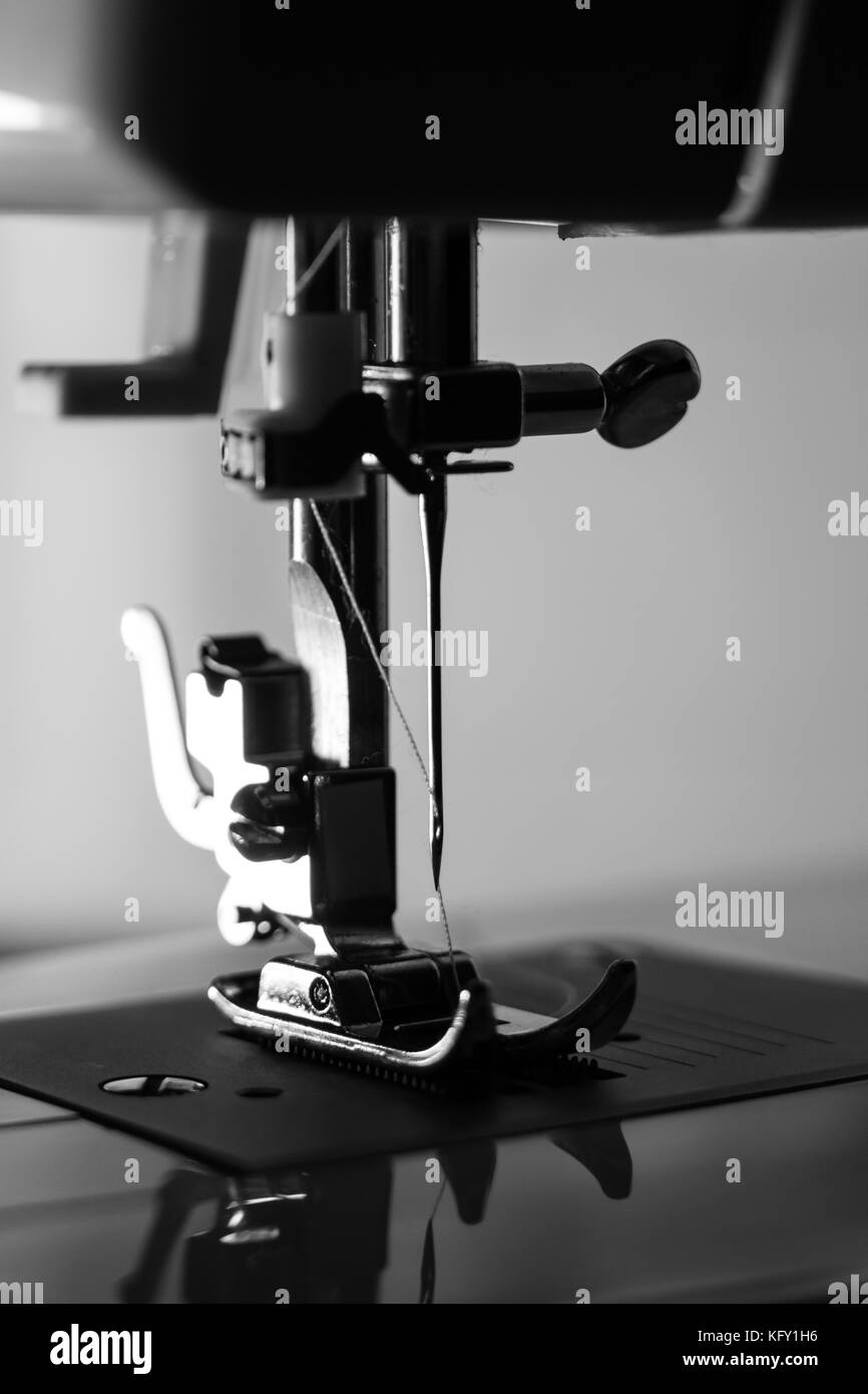 Threading tool manufacturing hi-res stock photography and images - Alamy