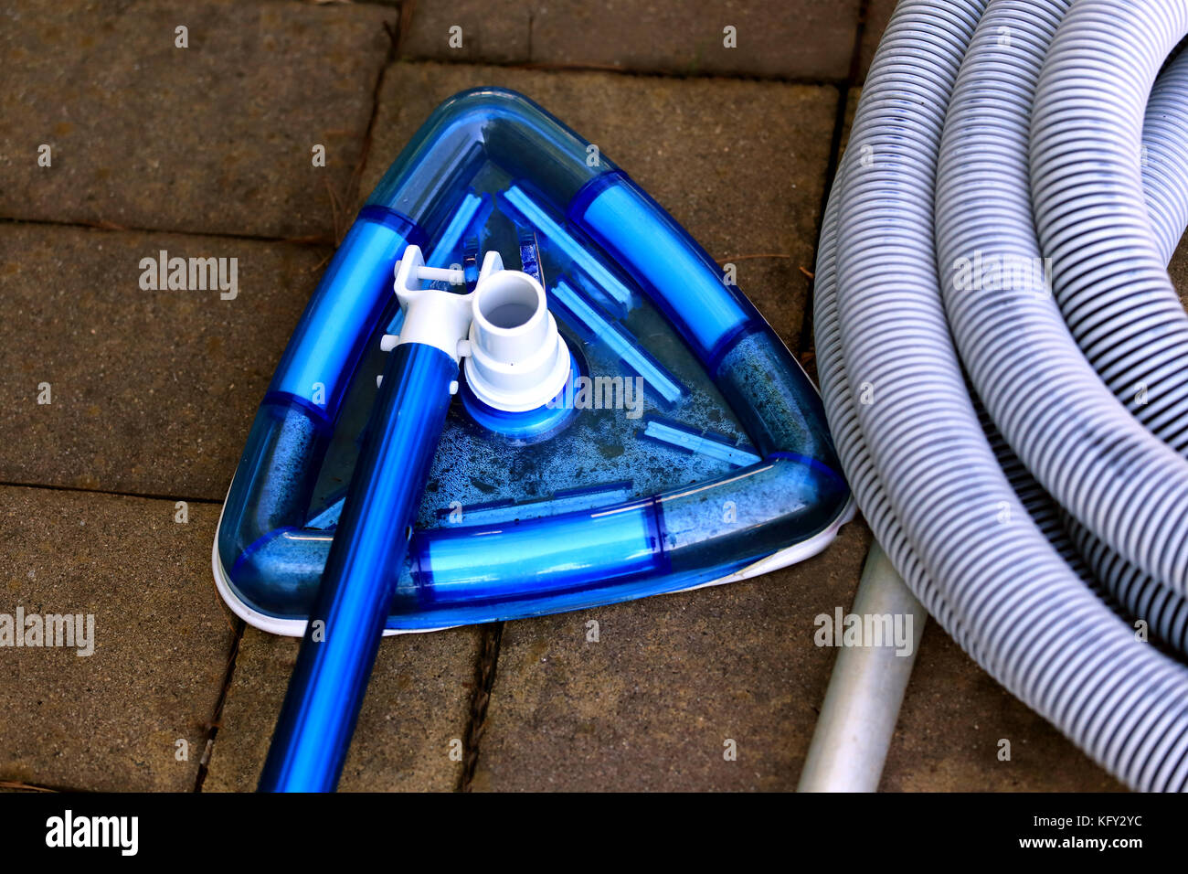 swimming pool vaccuum and hose Stock Photo - Alamy
