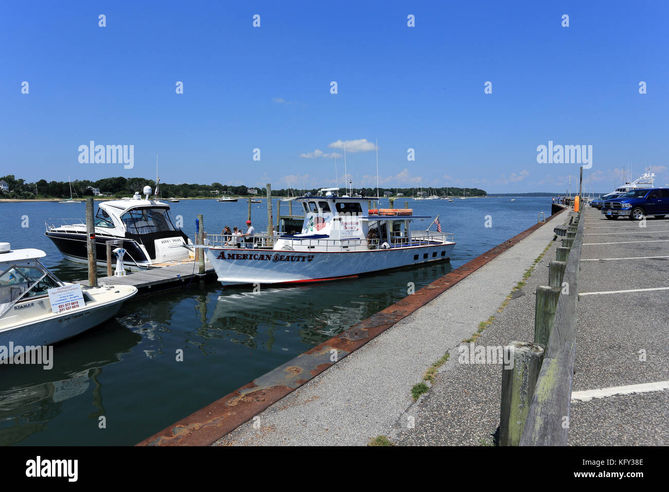 Harbor cruise tour hi-res stock photography and images - Alamy
