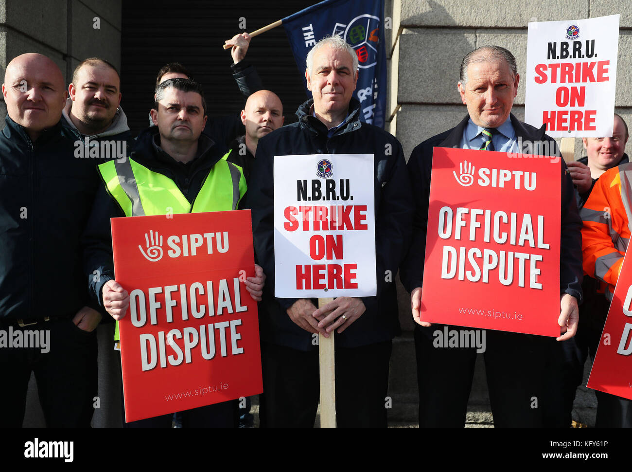 Train drivers and rail workers picket outside Heuston Station, Dublin ...