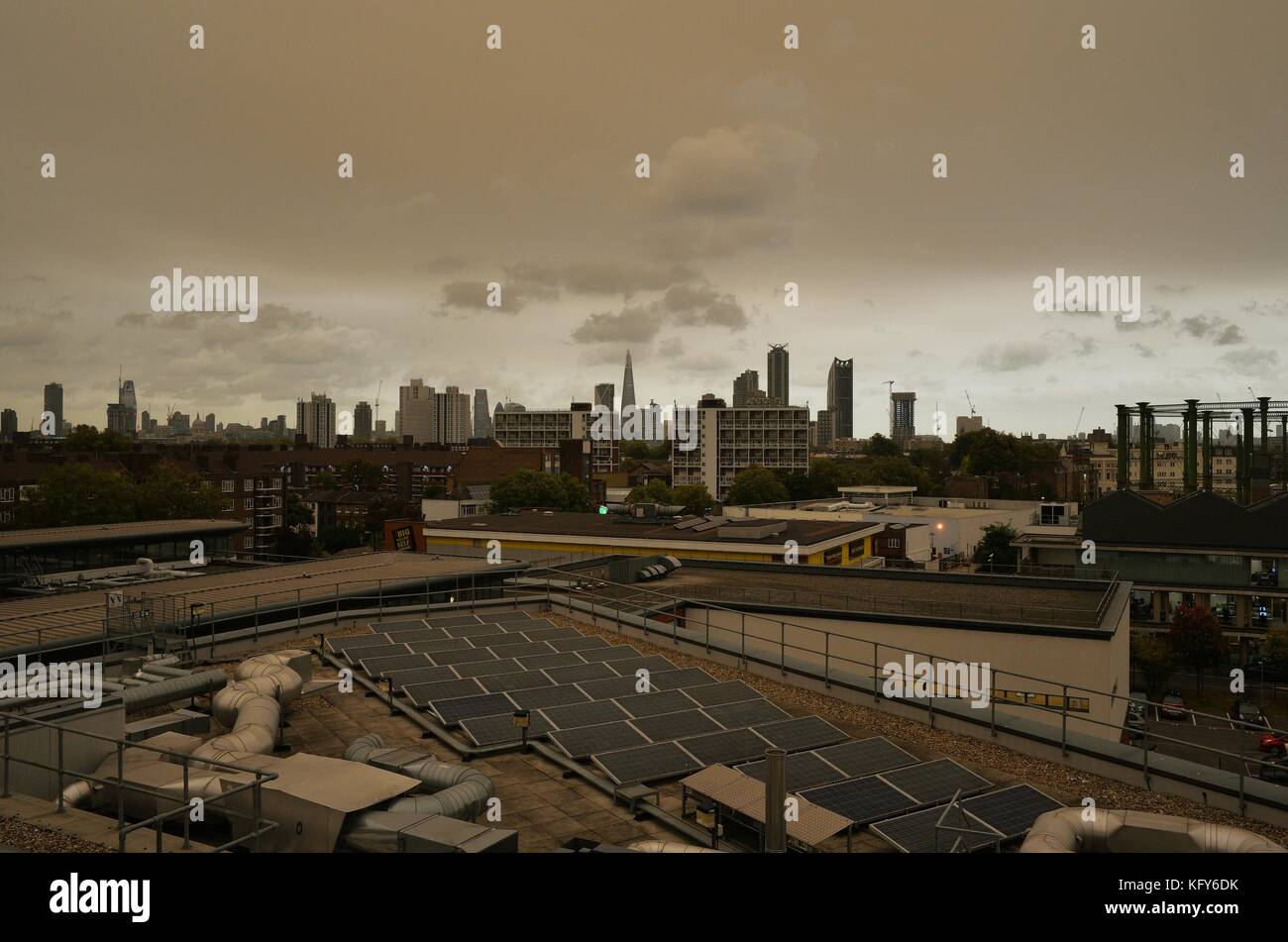 Saharan dust weather hi-res stock photography and images - Alamy