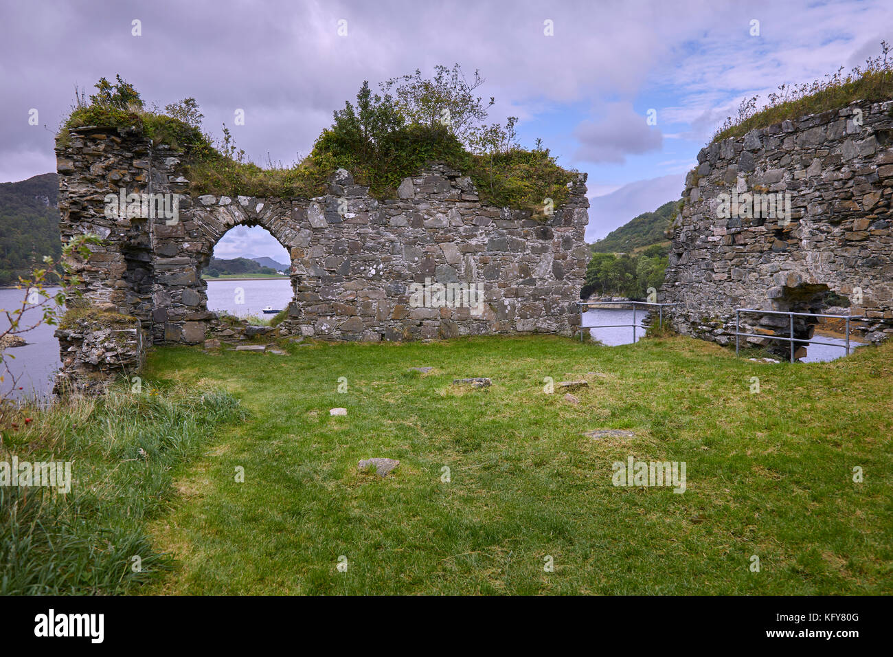 Masonary details Historic ruins of Strome Castle at North Strome. From ...