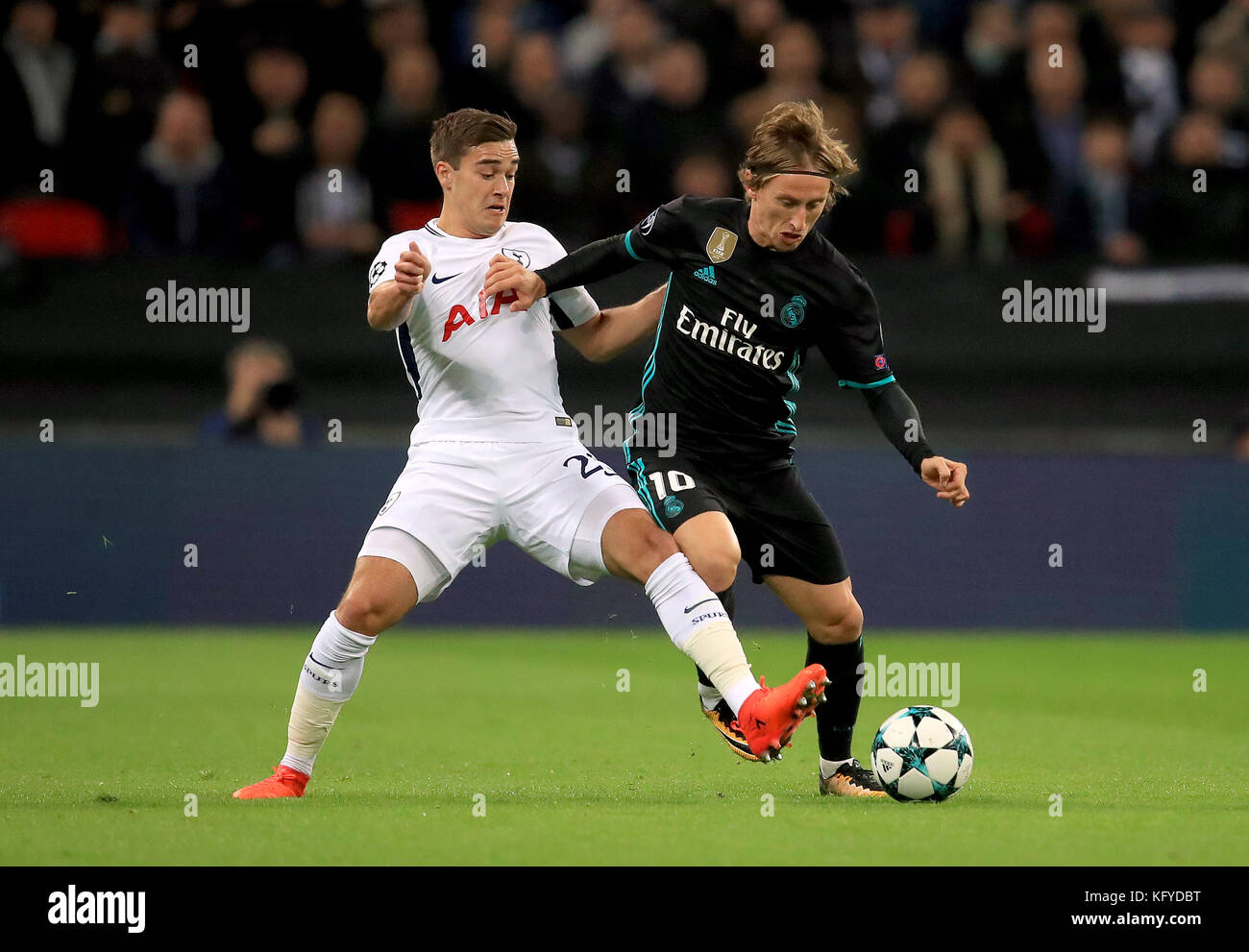 Luka modric spurs hi-res stock photography and images - Alamy