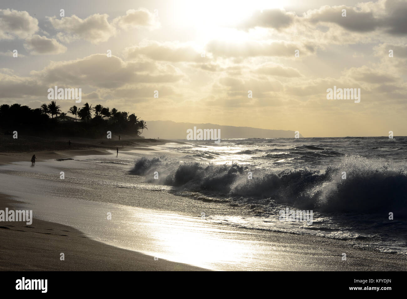 Tantalus round top scenic hi-res stock photography and images - Alamy