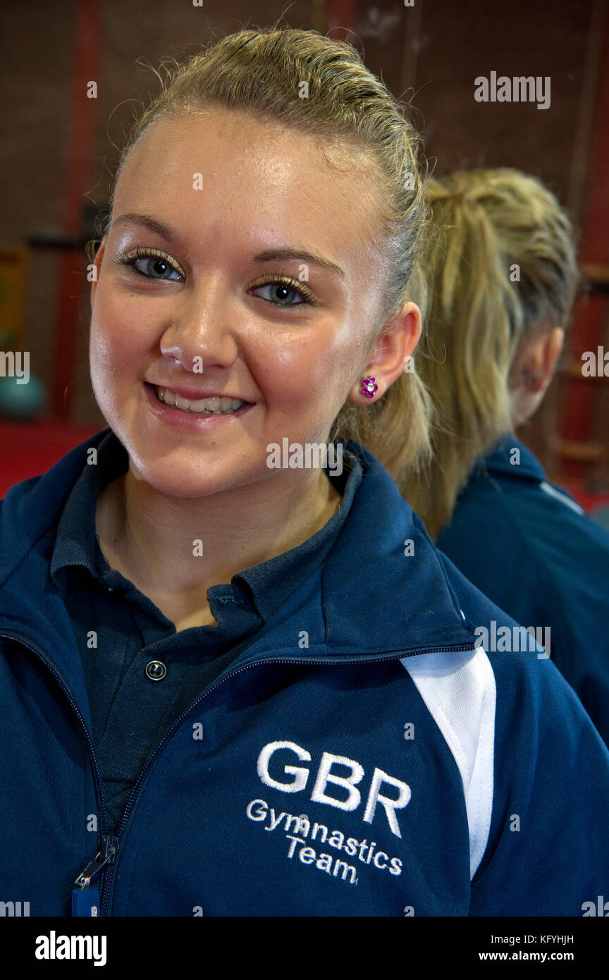 Leslie Hogg's Instagram, Twitter & Facebook on IDCrawl