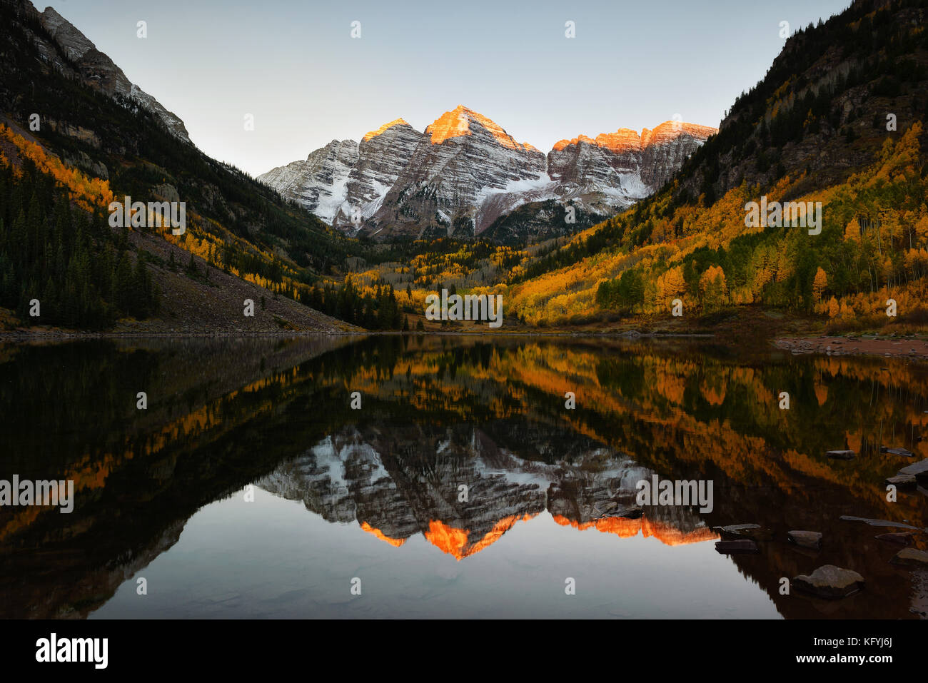 Aspen maroon bells winter hi-res stock photography and images - Alamy