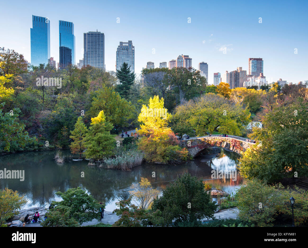 Gapstow bridge central park hi-res stock photography and images - Alamy