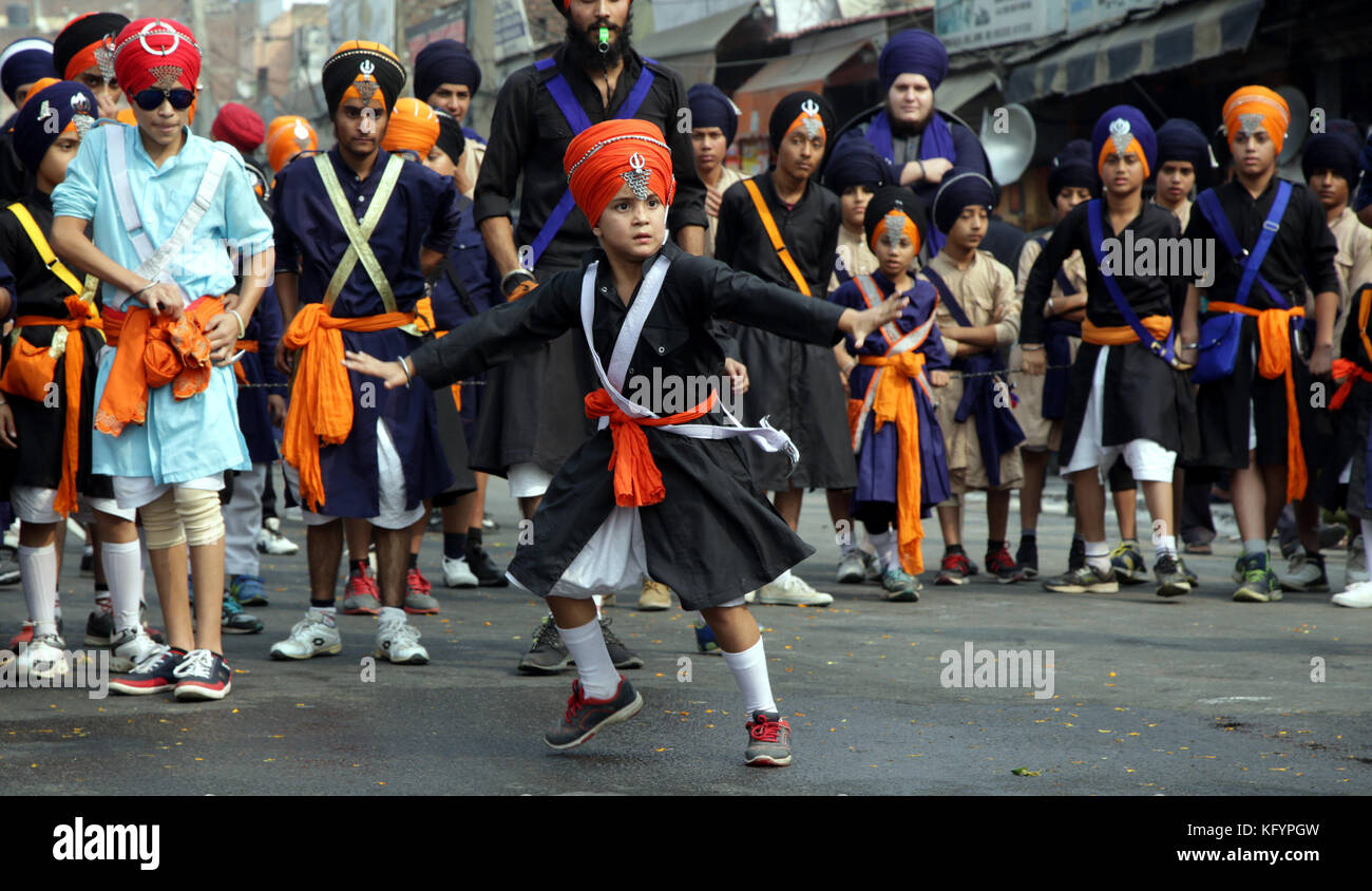 Jammu, India. 01st Nov, 2017. India Sikh devotees show their skills as ...