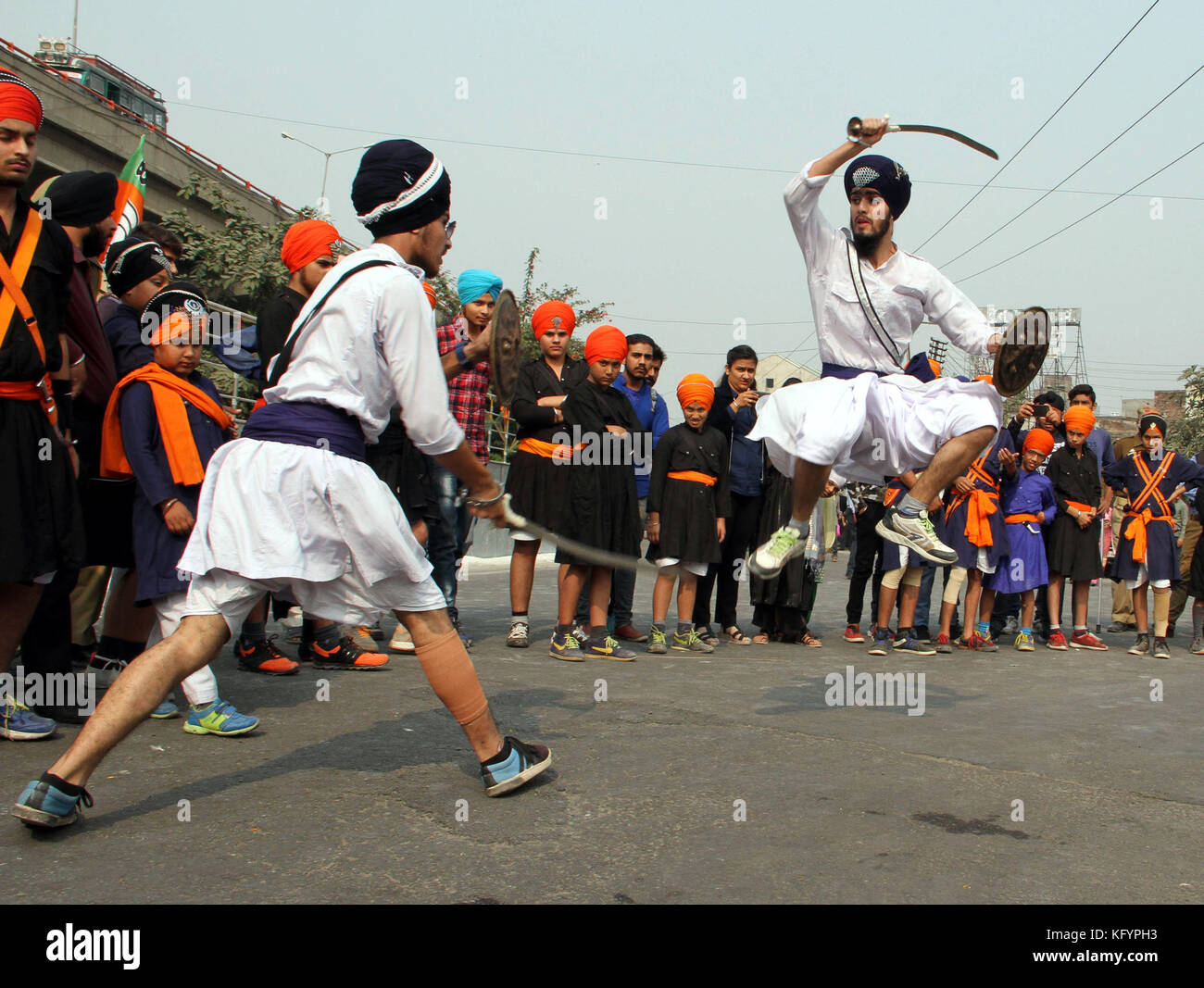 Jammu, India. 01st Nov, 2017. India Sikh devotees show their skills as ...