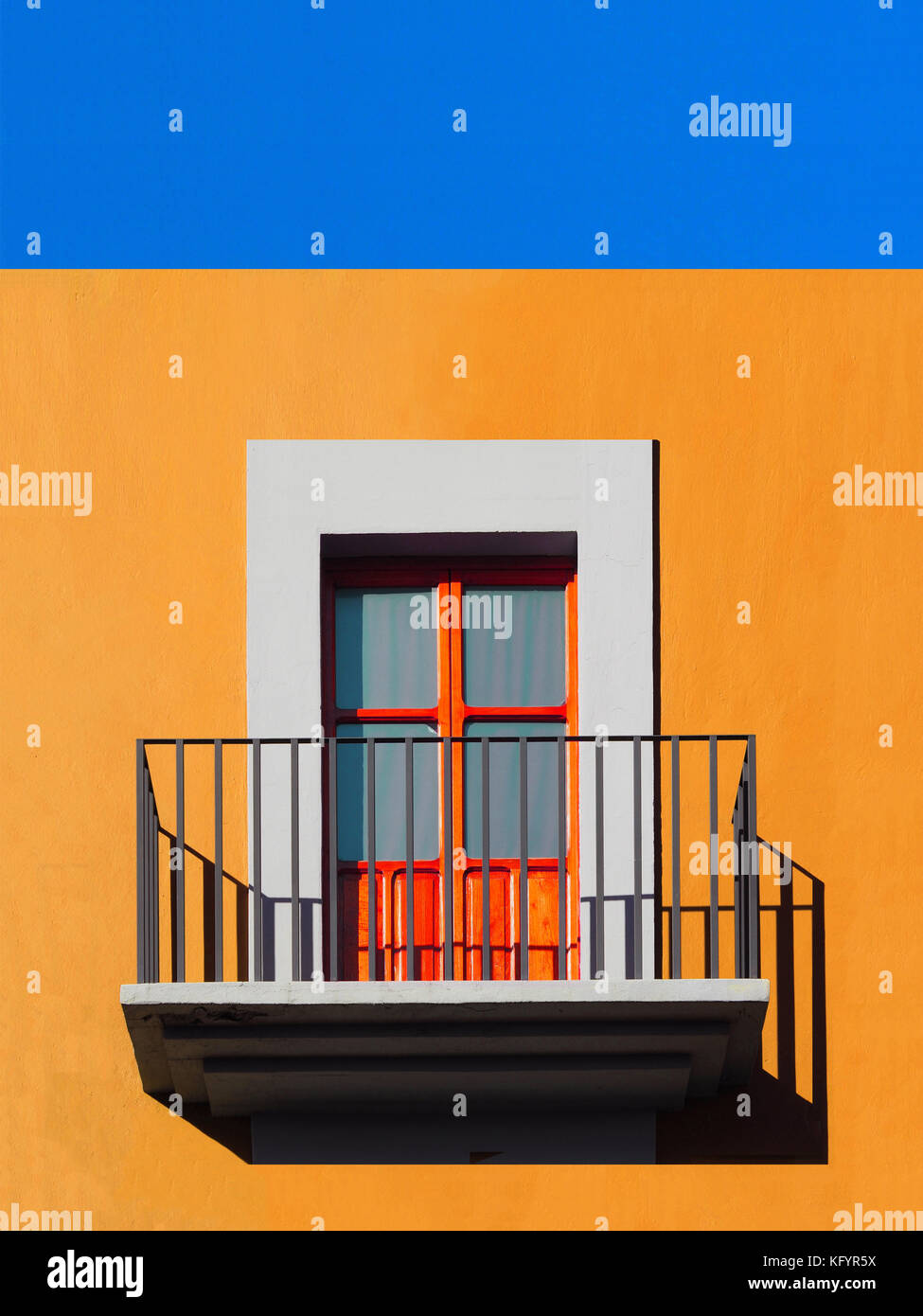 Beautiful, colourful Mexican windows & doors Stock Photo - Alamy