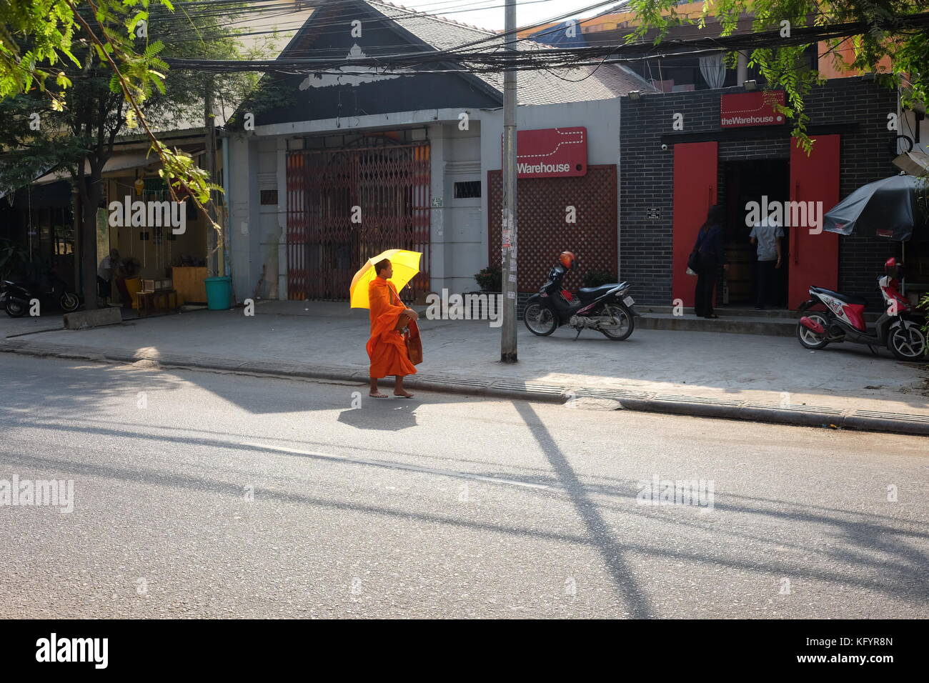 phnom penh city streets Stock Photo - Alamy