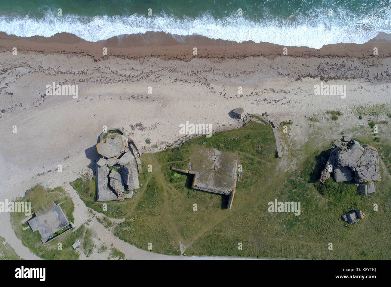 German coastal artillery atlantic wall hi-res stock photography and ...