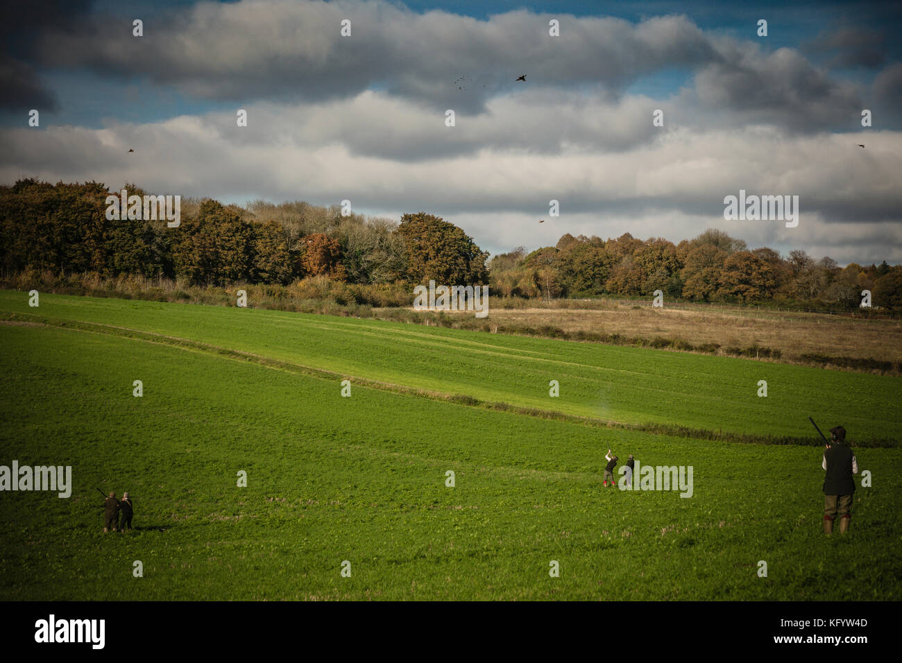 Flying shoot hi-res stock photography and images - Alamy