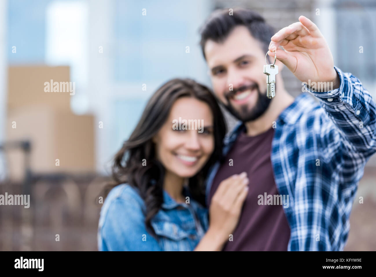couple with keys of new house Stock Photo - Alamy