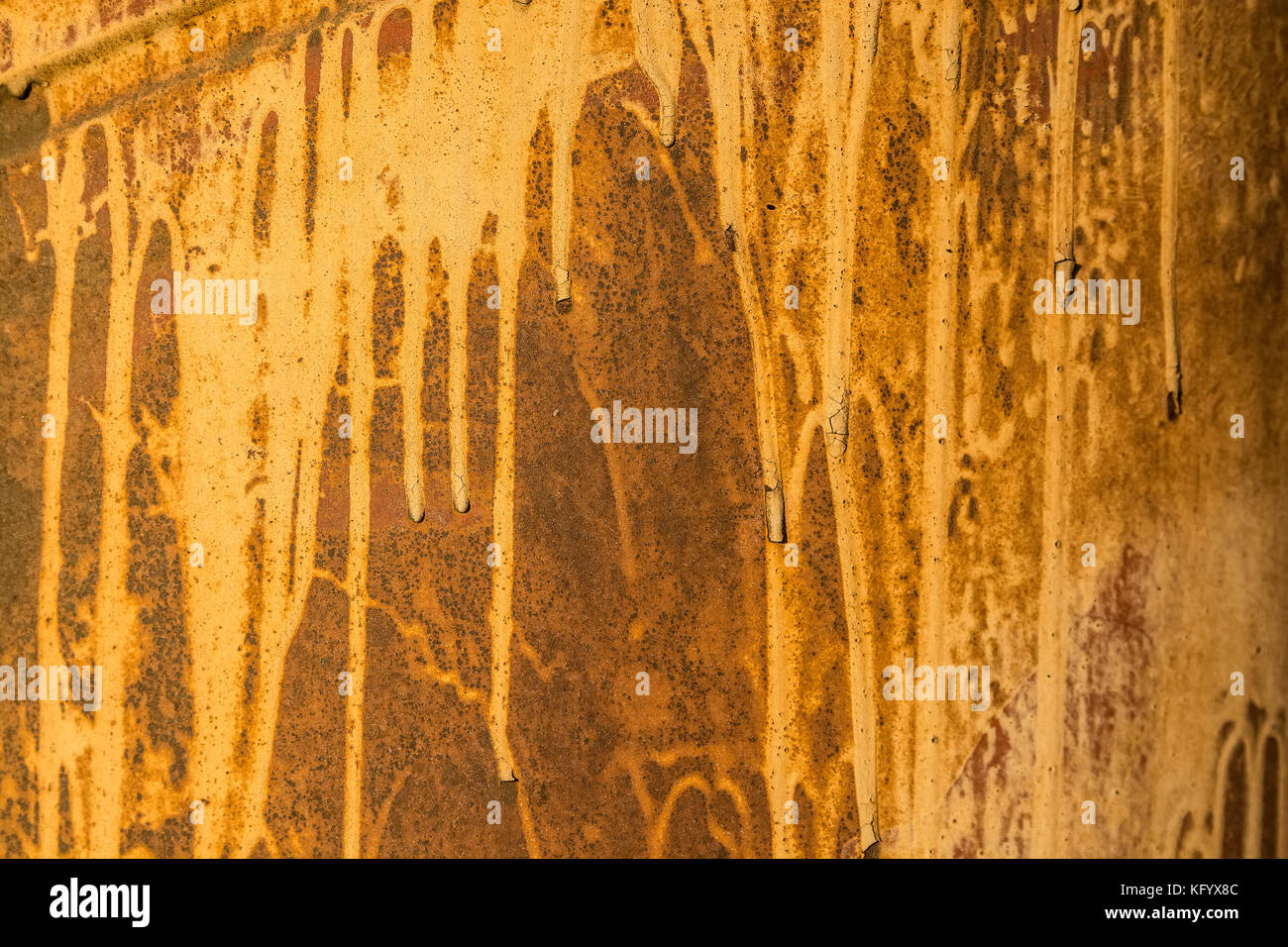 Old yellow rusty metal surface grunge background Stock Photo - Alamy
