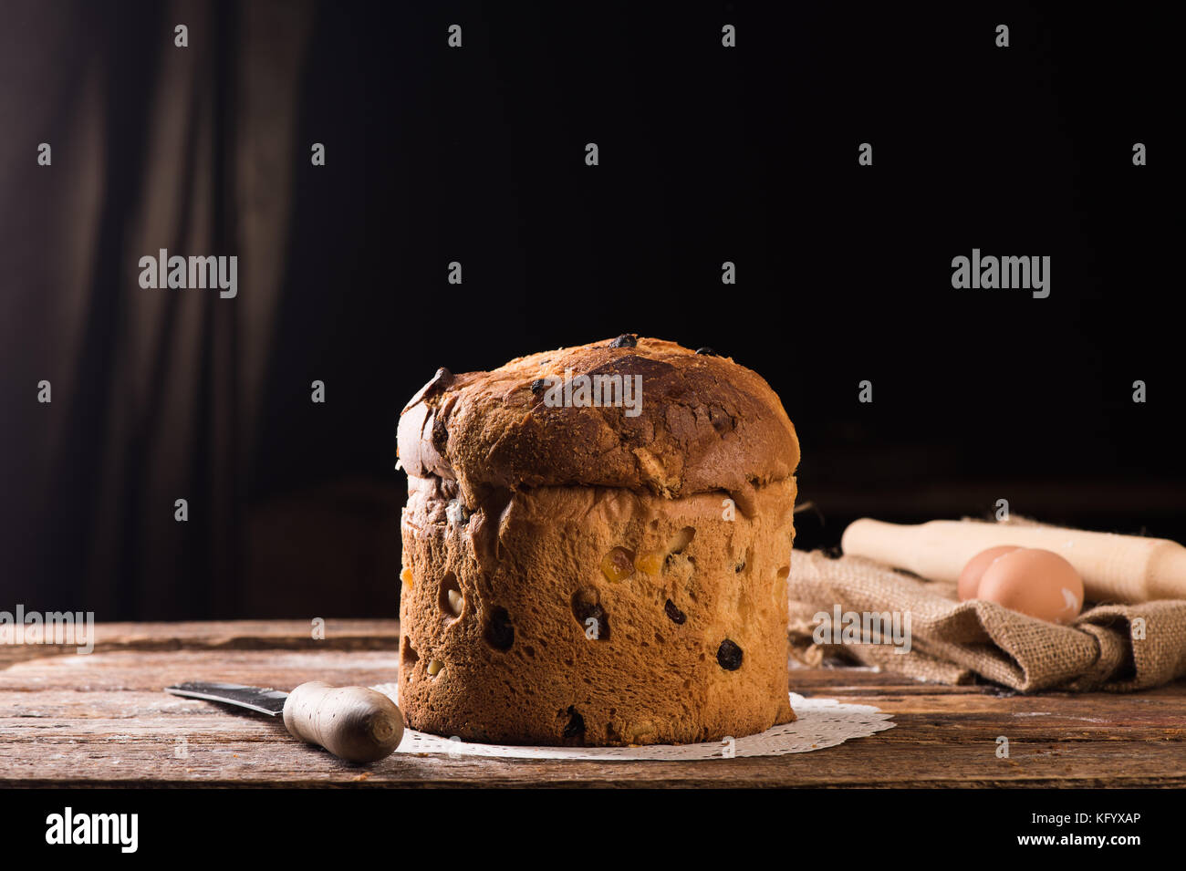 Panettone. Italian christmas cake Stock Photo - Alamy