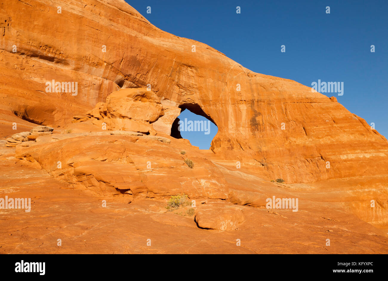 Looking glass arch hi-res stock photography and images - Alamy