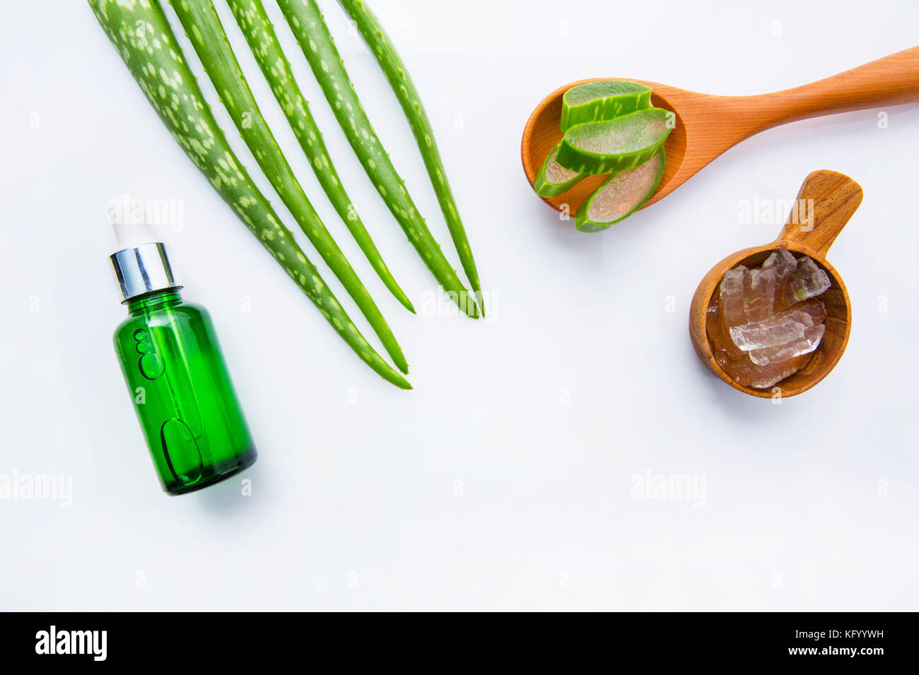 Aloe vera leaves products hi-res stock photography and images - Alamy
