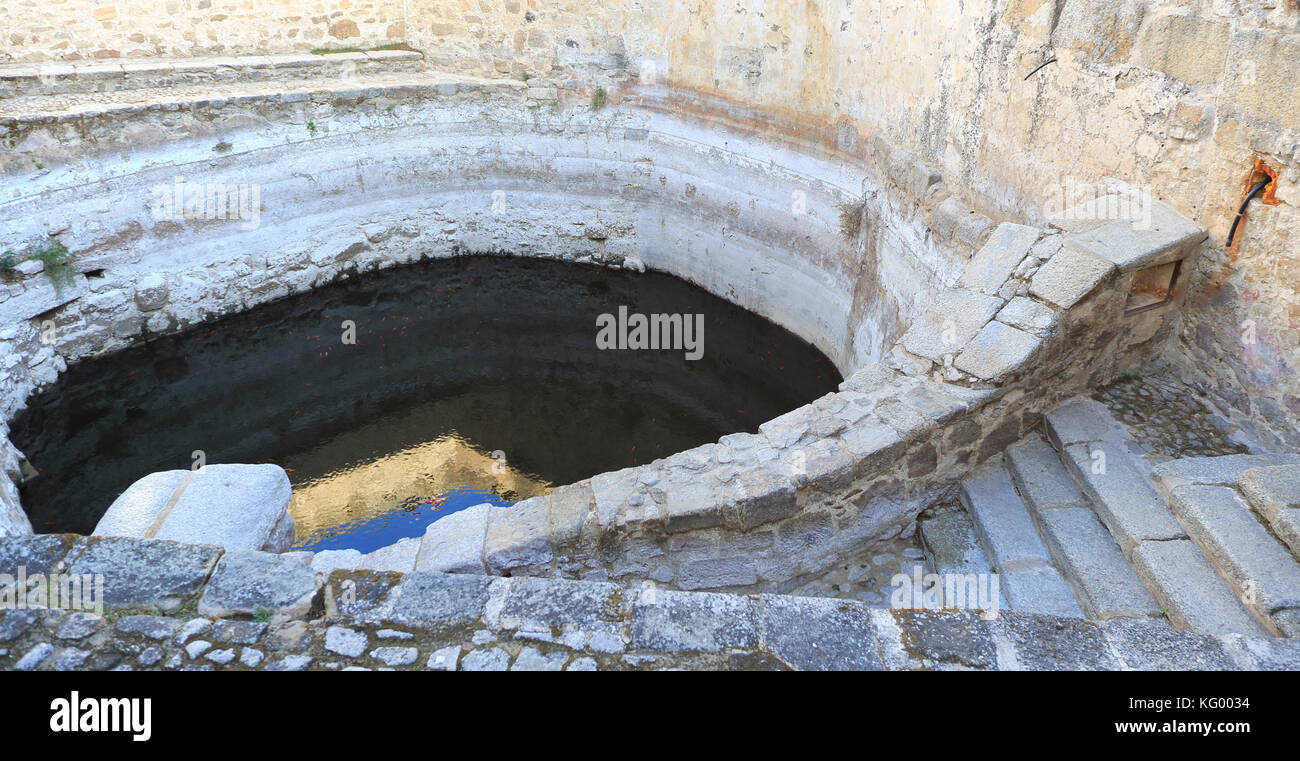 Medieval water cistern hi-res stock photography and images - Alamy