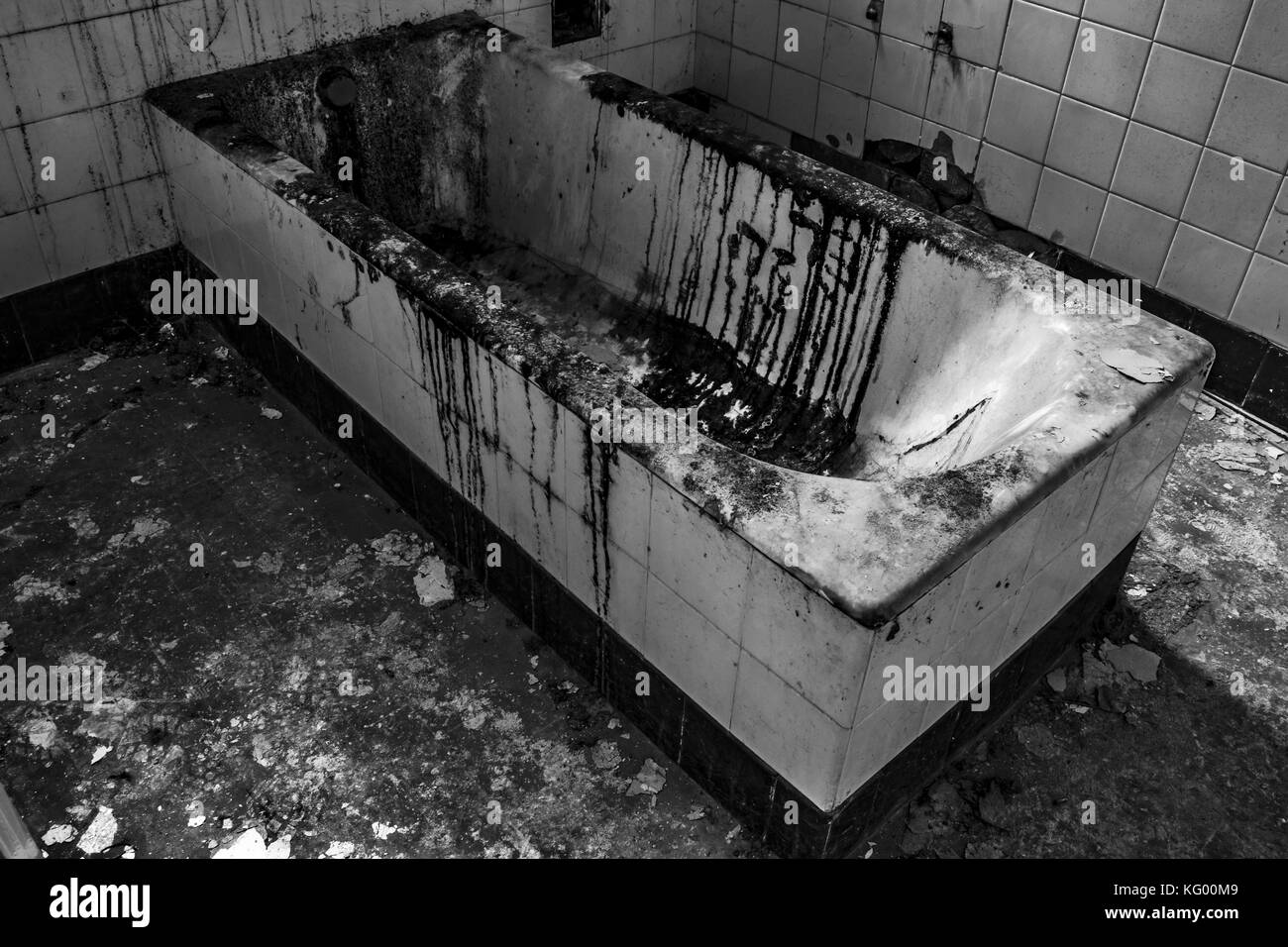 Bloody hospital hi-res stock photography and images - Alamy