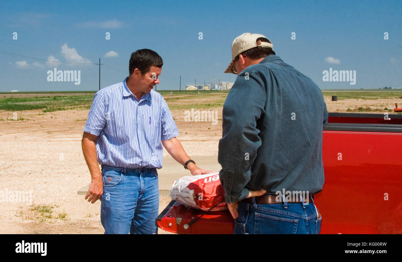 Farmer and sales rep hi-res stock photography and images - Alamy