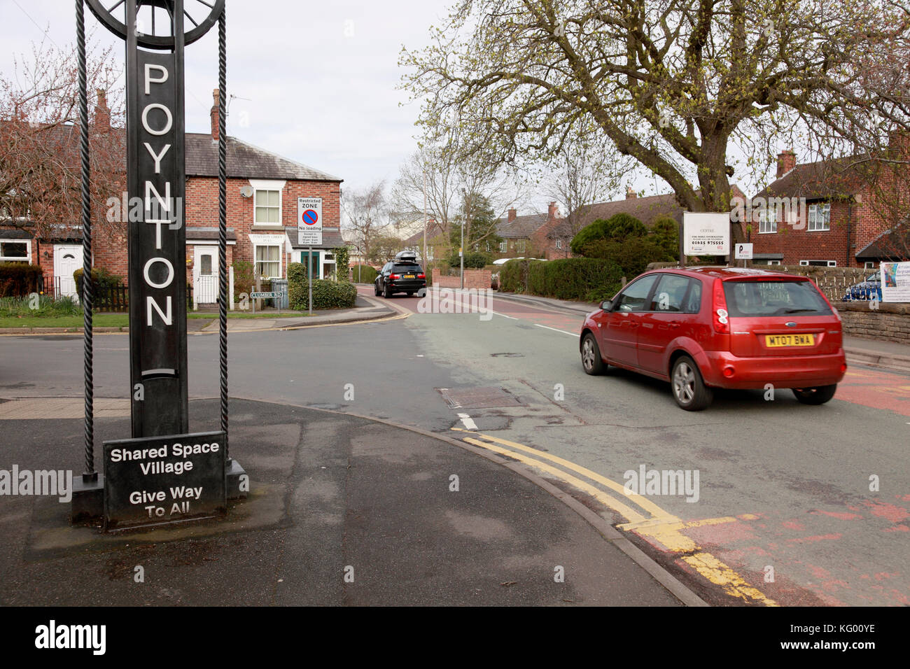 Shared space hi-res stock photography and images - Alamy