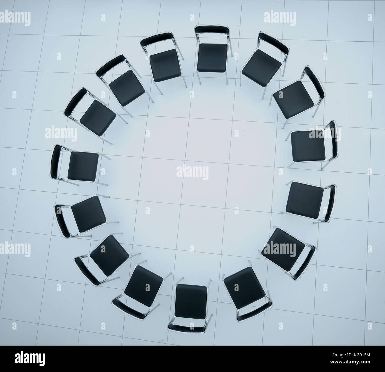 top view-vacant chairs arranged in a circle in the meeting room Stock ...