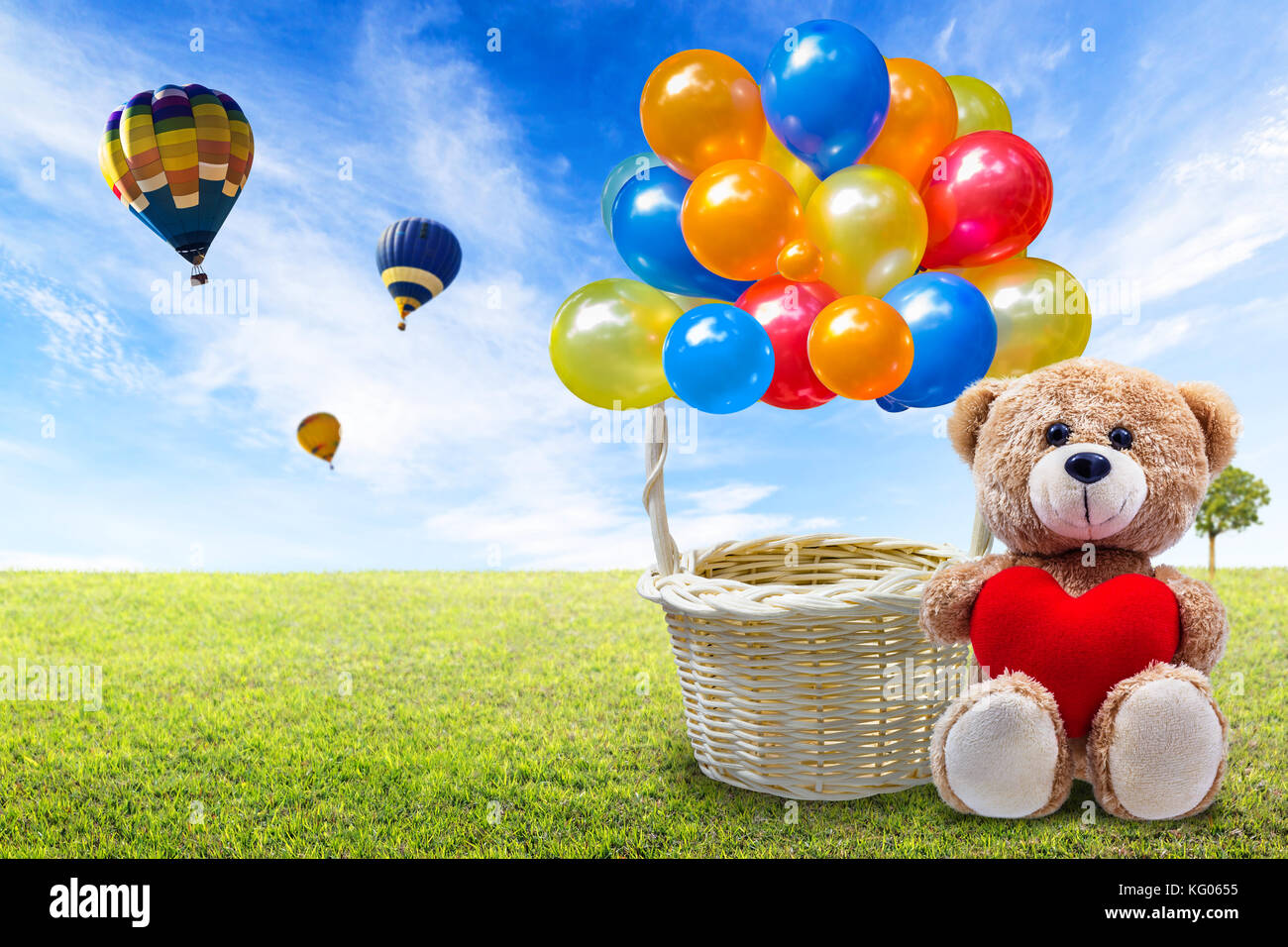 Balloon bears hi-res stock photography and images - Alamy