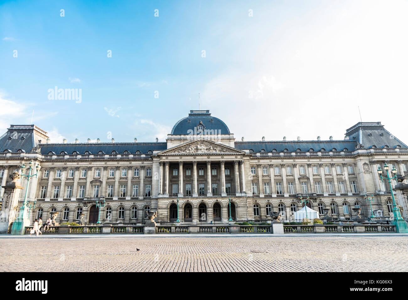 Royal palace brussels facade hi-res stock photography and images - Alamy