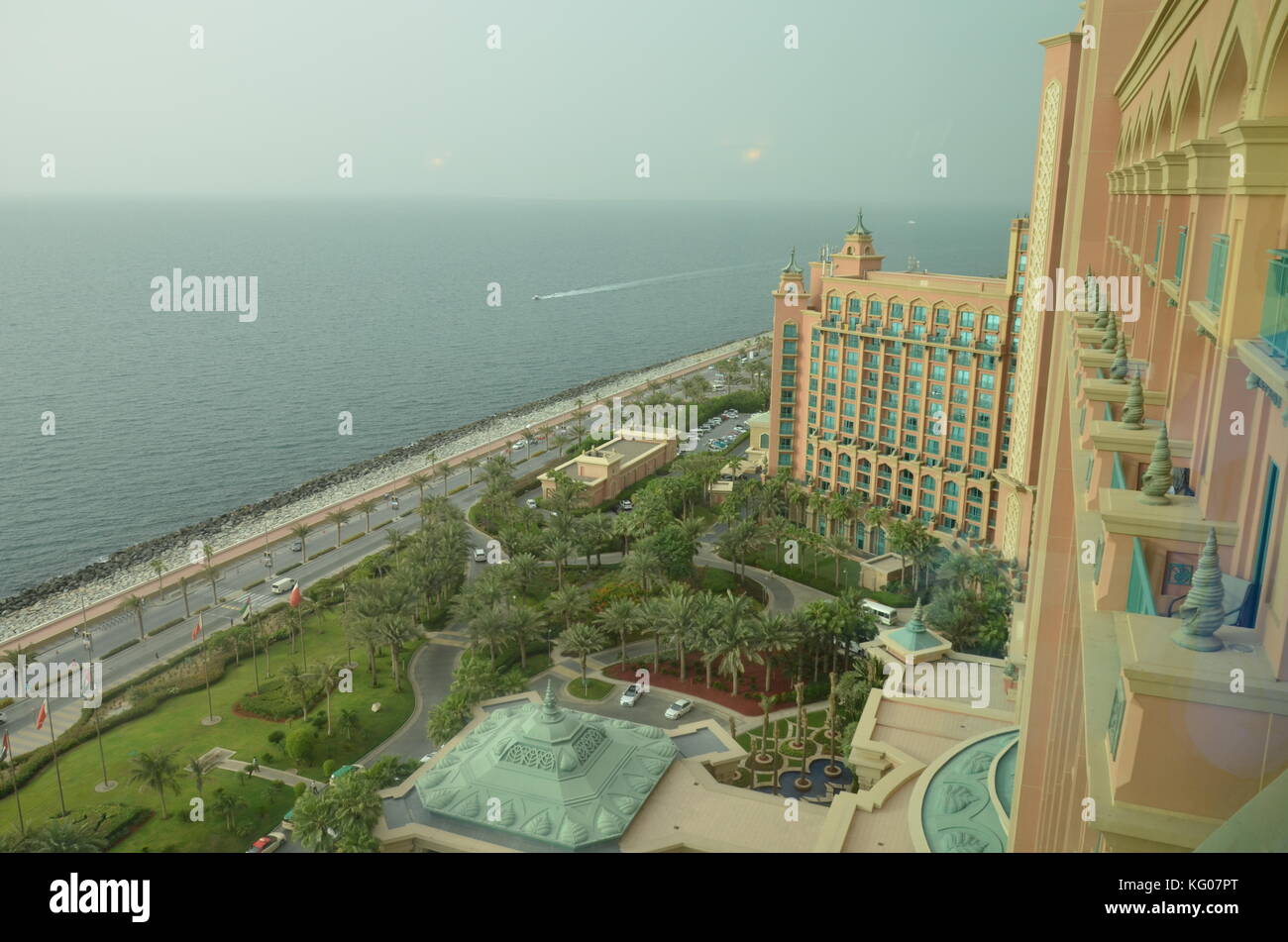 Sew view from balcony of Atlantis the Palm, Dubai Stock Photo - Alamy