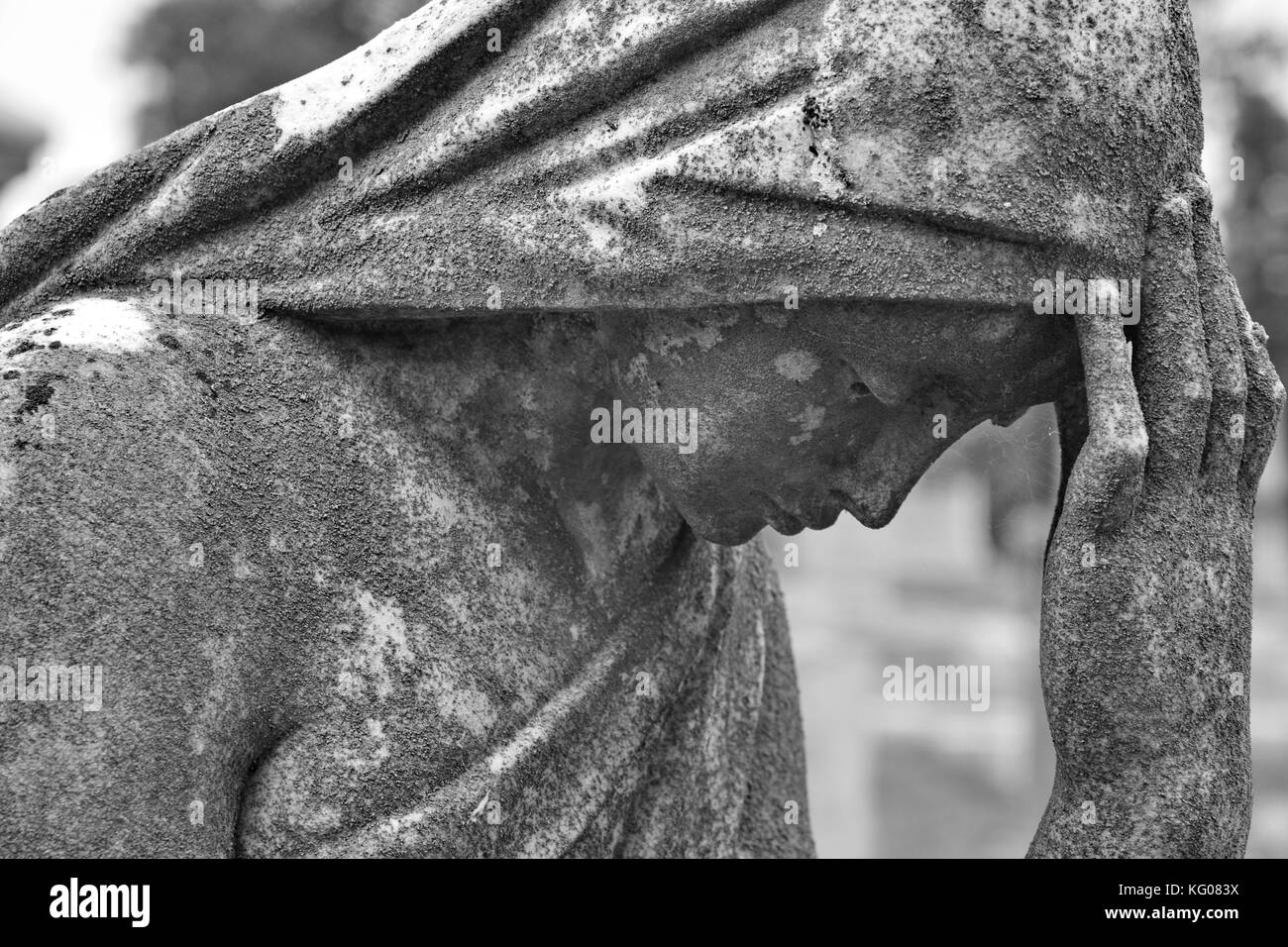 Lady in sorrow statue Black and White Stock Photos & Images - Alamy