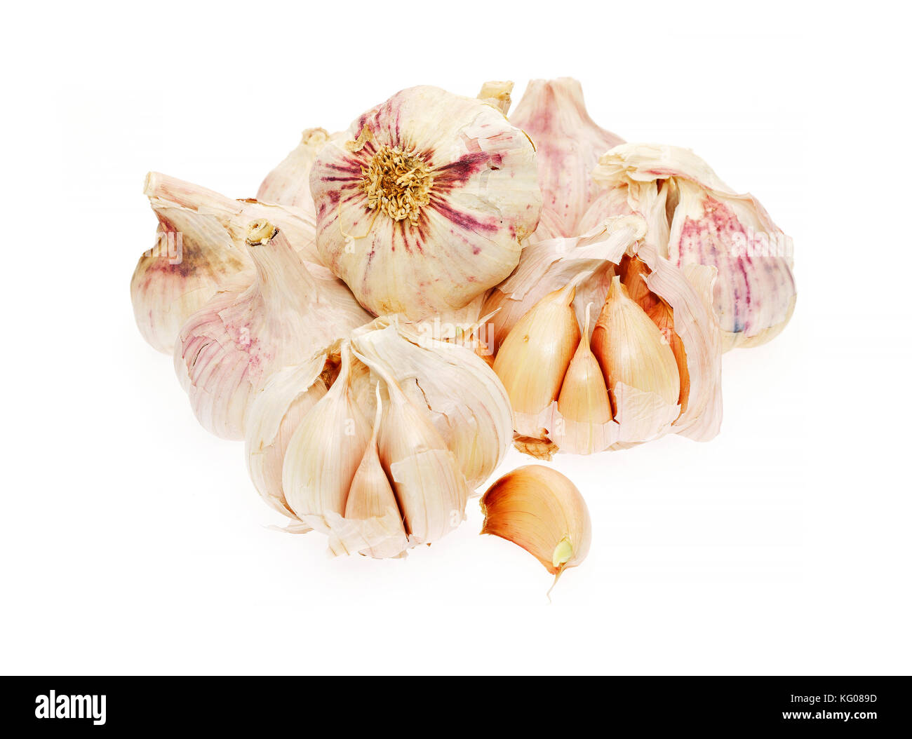 white Garlic isolated on white background Stock Photo - Alamy