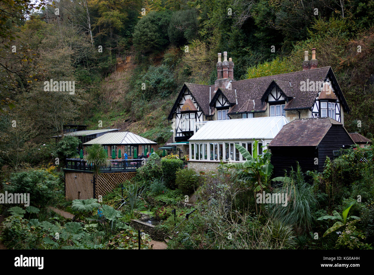 Shanklin chine tourist attraction hi-res stock photography and images ...