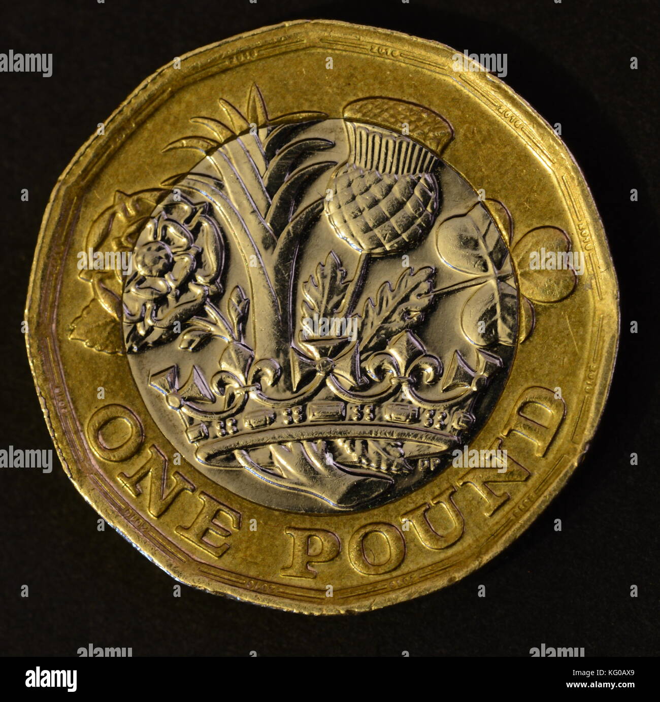 Pound coin hi-res stock photography and images - Alamy