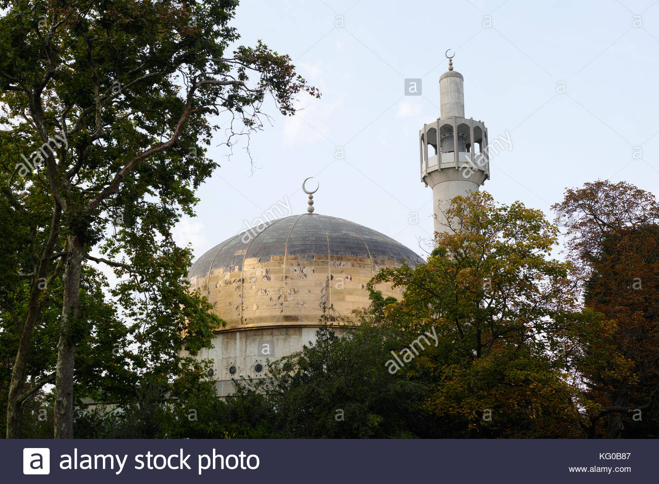 Regents Park Mosque Architecture High Resolution Stock Photography and ...