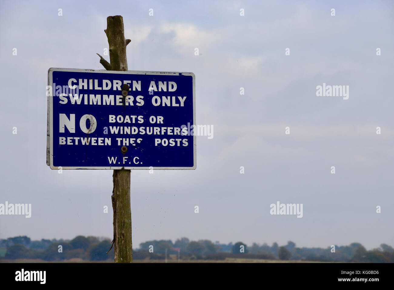 Swimmers Warning Sign High Resolution Stock Photography and Images - Alamy
