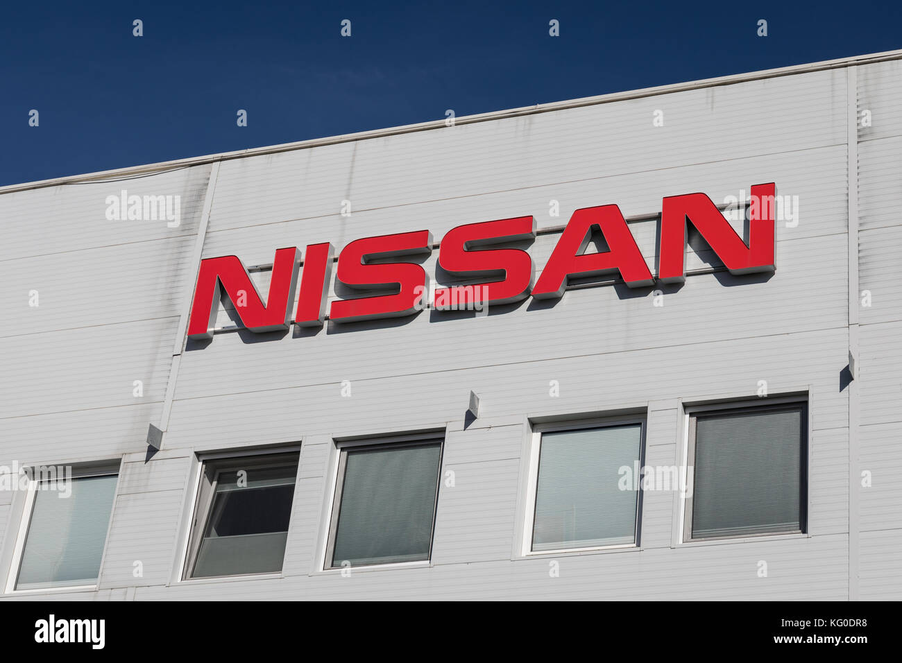 Advertising nissan hi-res stock photography and images - Alamy