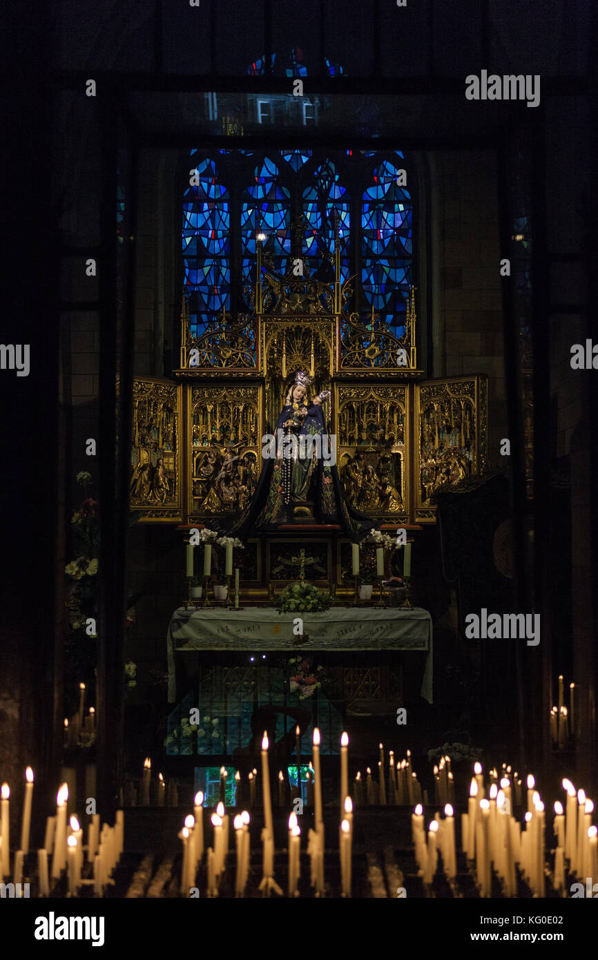 Reportages hi-res stock photography and images - Alamy