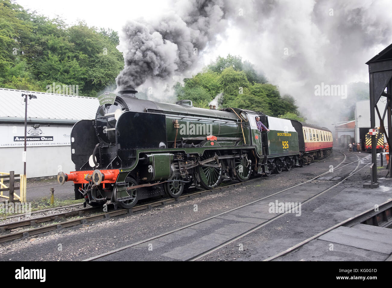 Schools class locomotive no 926 repton hi-res stock photography and ...