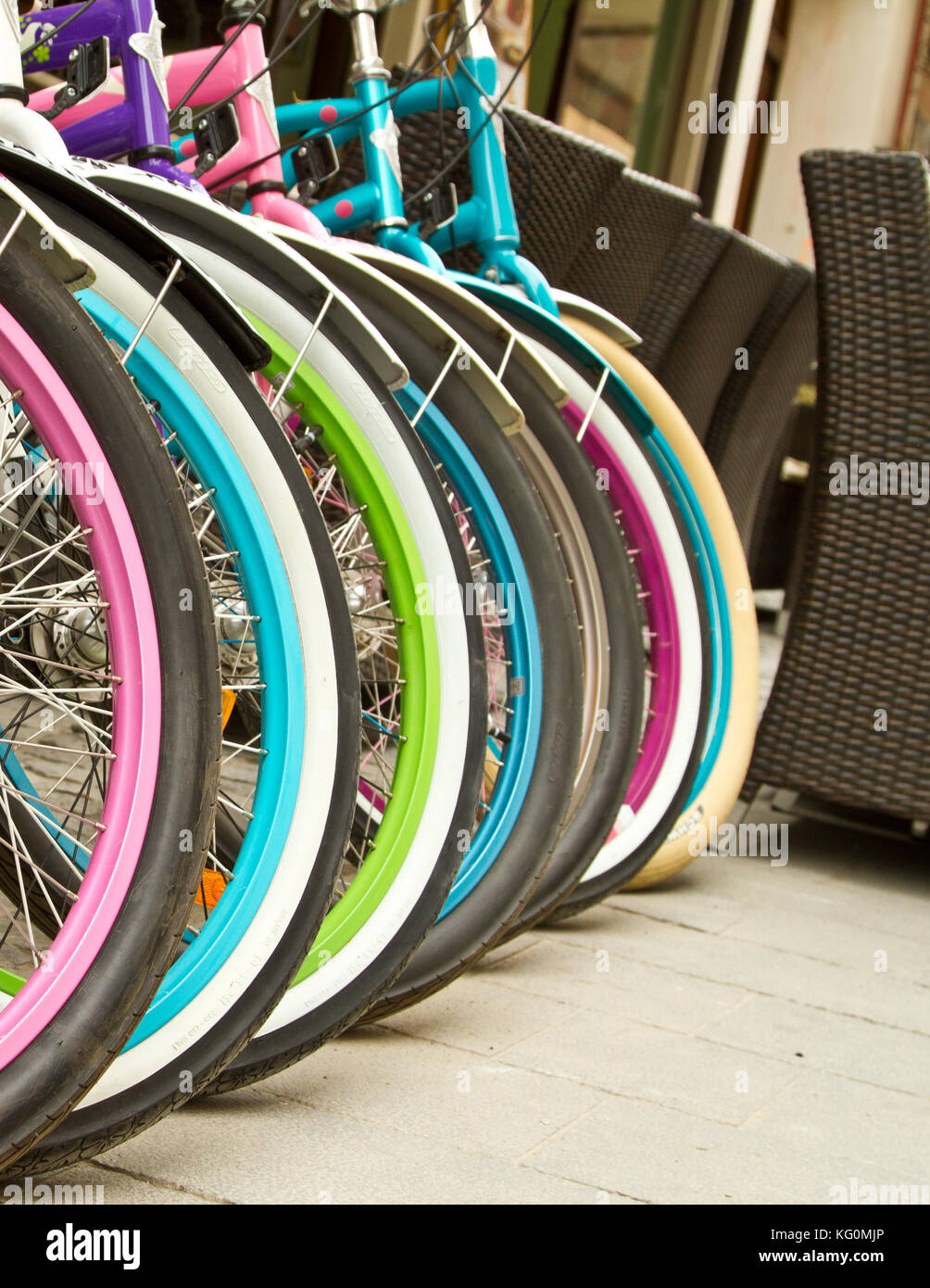 Group of bikes hi-res stock photography and images - Alamy