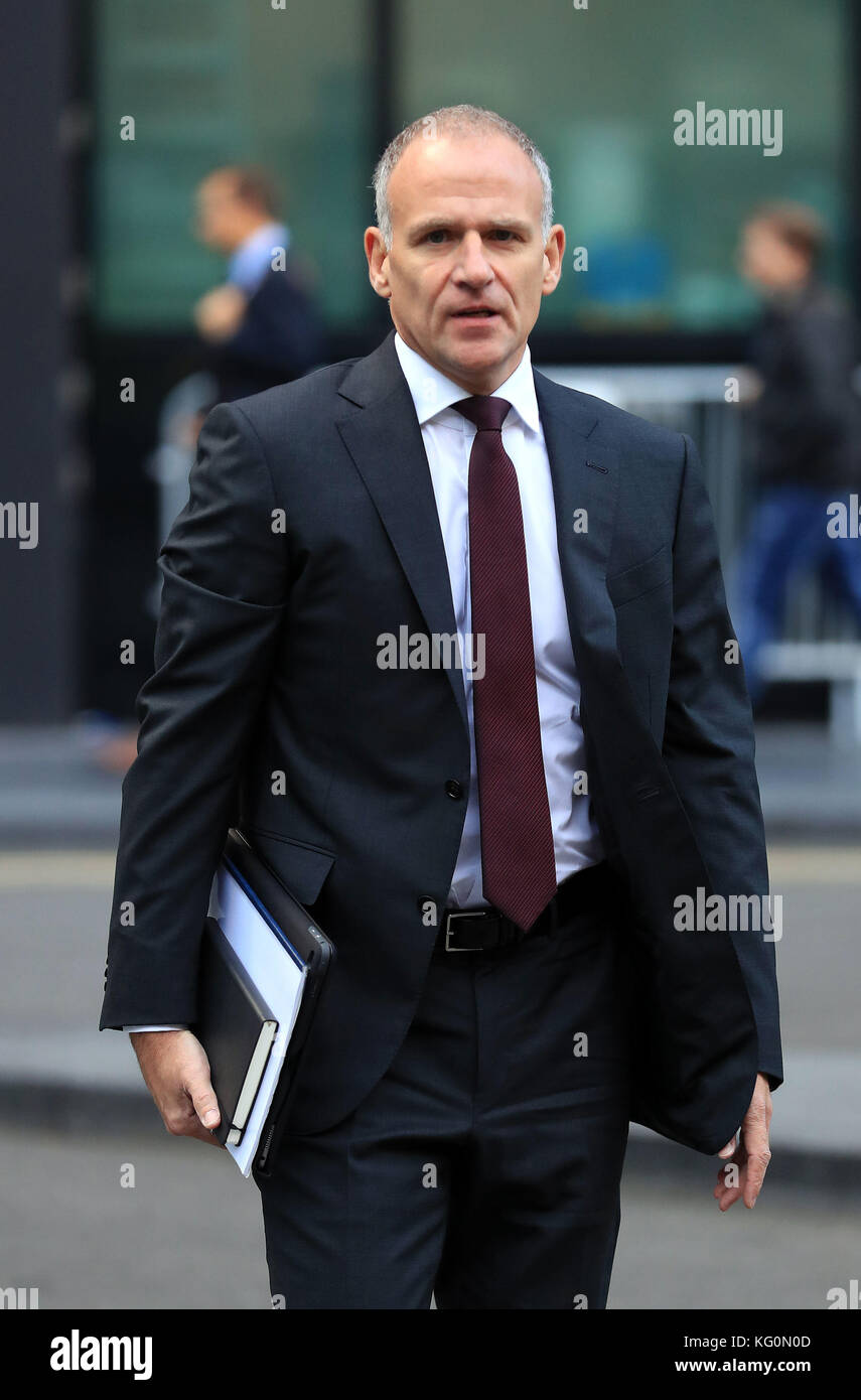 Tesco ceo dave lewis hi-res stock photography and images - Alamy