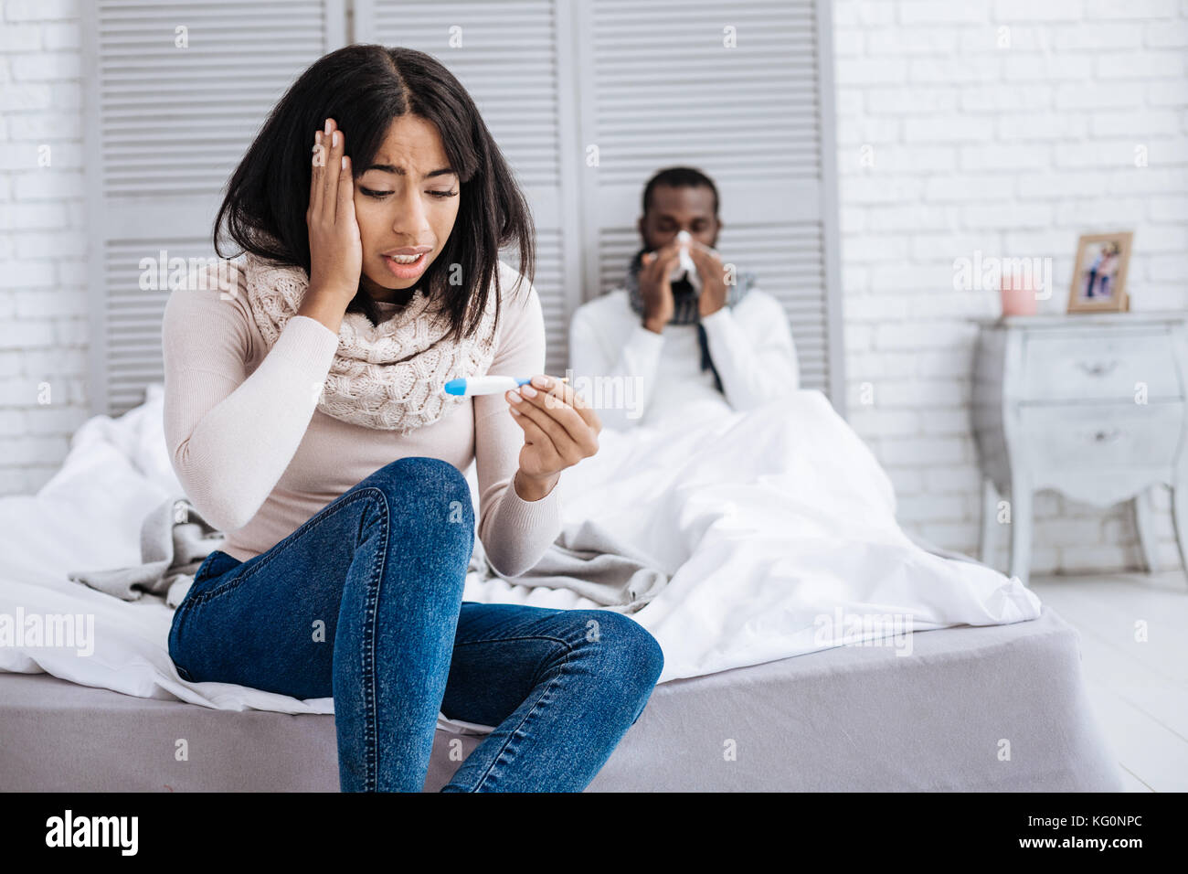 Astonished young woman not believing her eyes when seeing the ...