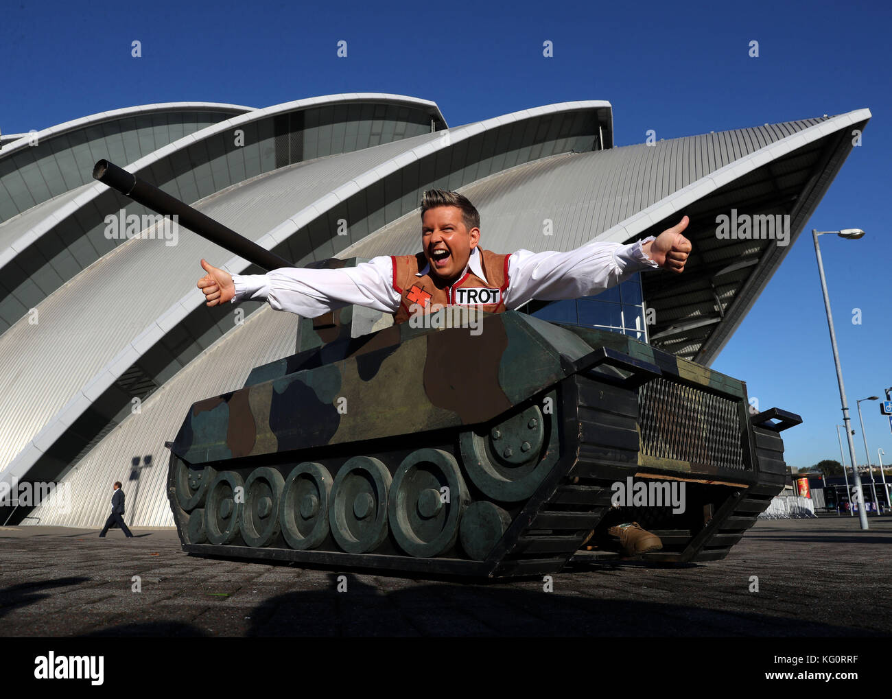 Greg mchugh as gary hi-res stock photography and images - Alamy
