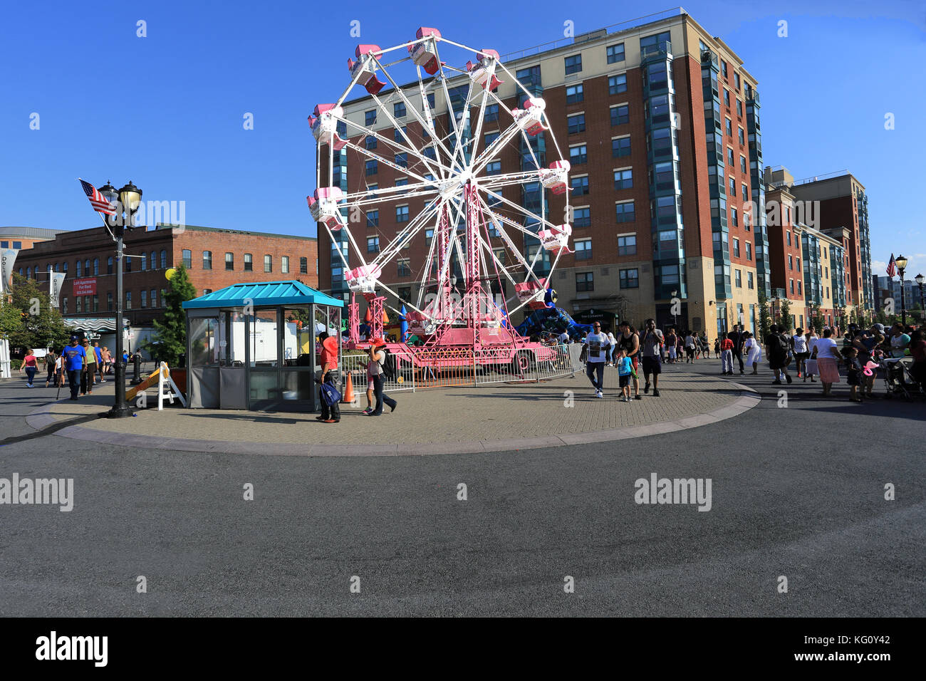 Downtown yonkers hi-res stock photography and images - Alamy