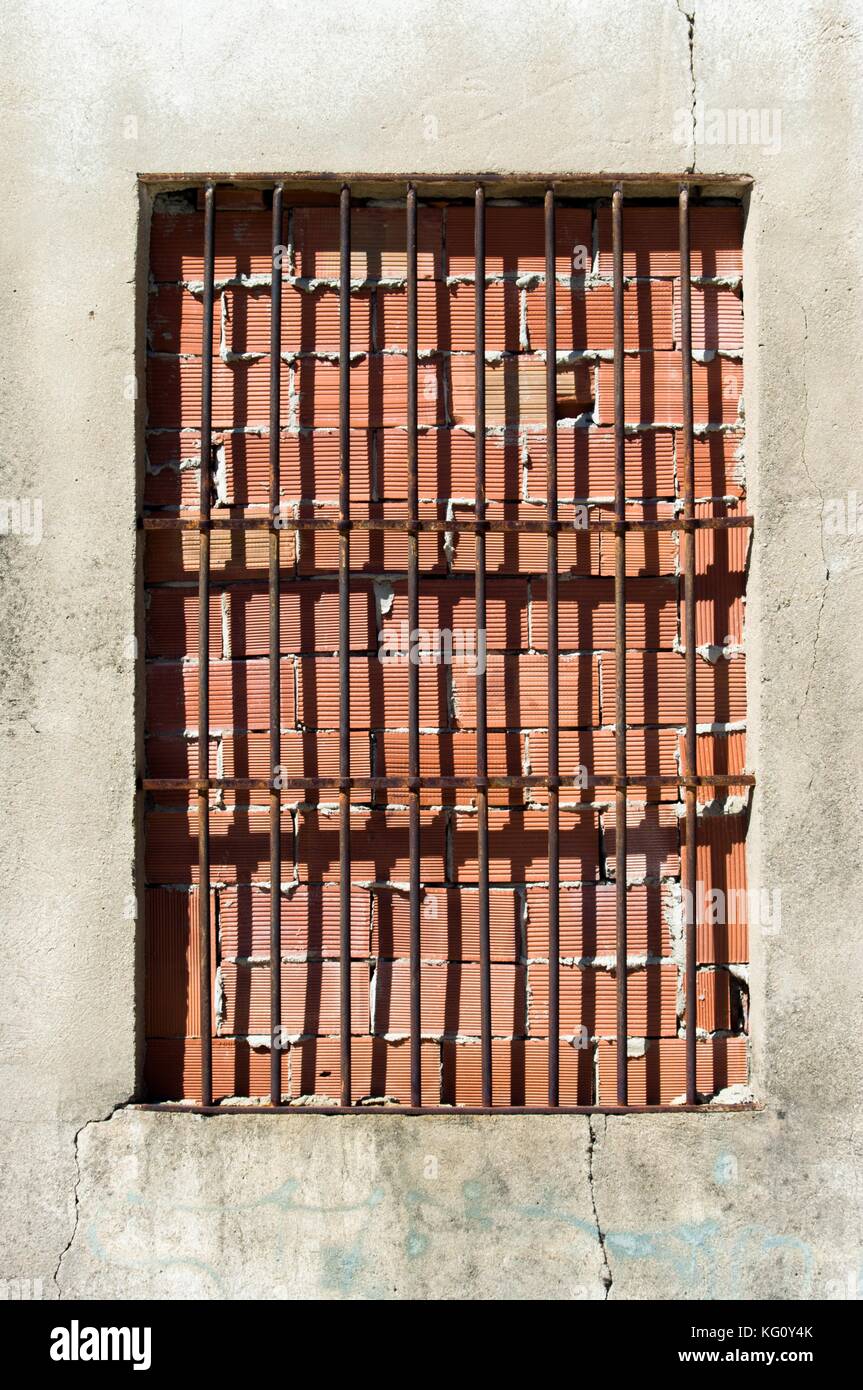 Window blocked with bricks Stock Photo - Alamy