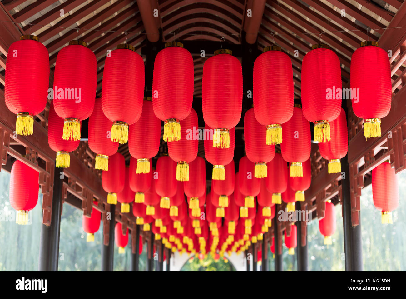 Chinese bridge lantern hi-res stock photography and images - Alamy