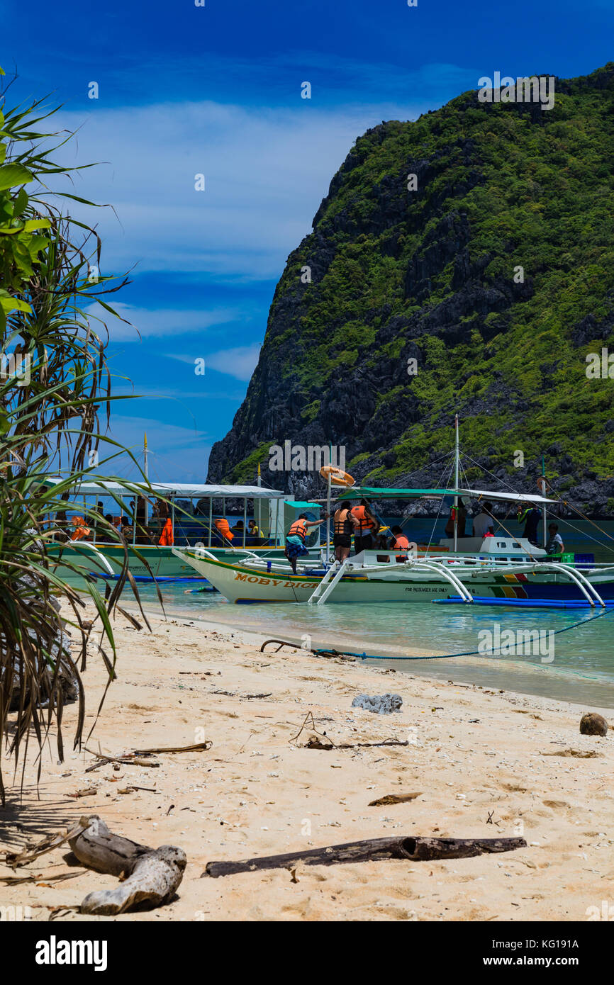 Asia Philippines Palawan El Nido Talisay Beach, on Tapiutan Island, one ...