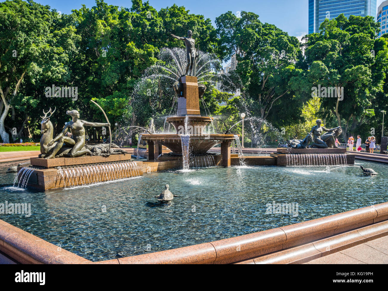 Australia, New South Wales, Sydney, Hyde Park, view of the art deco ...
