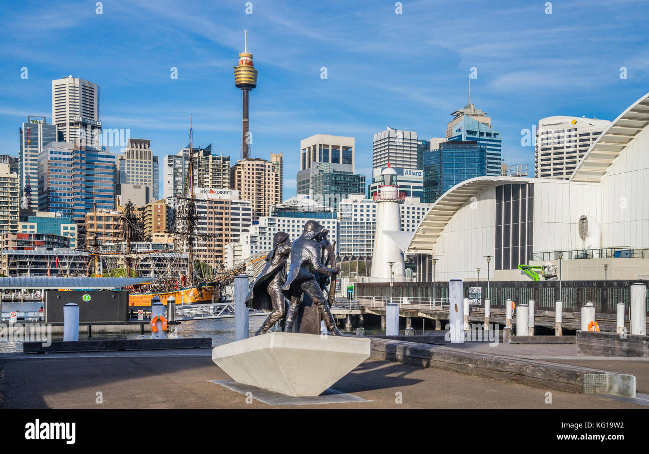 Sculptor brett garling hi-res stock photography and images - Alamy